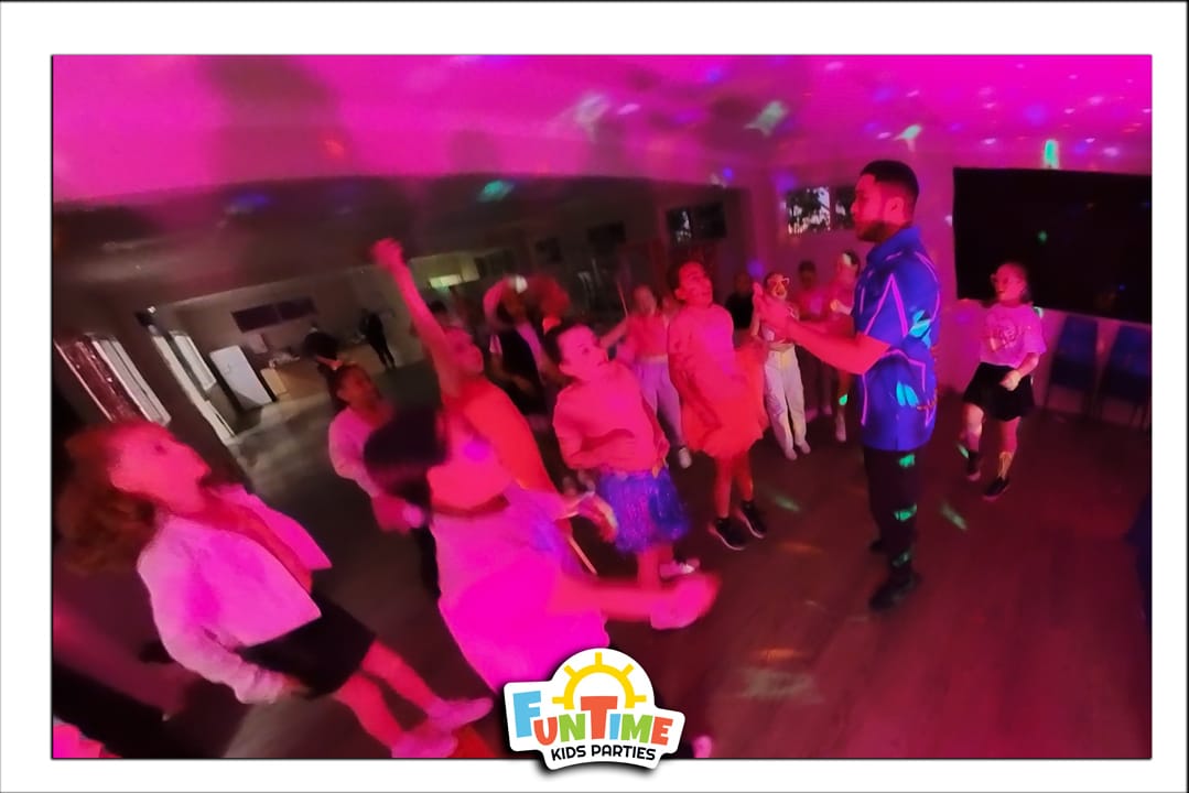 Disco Party - Funtime Kids Parties